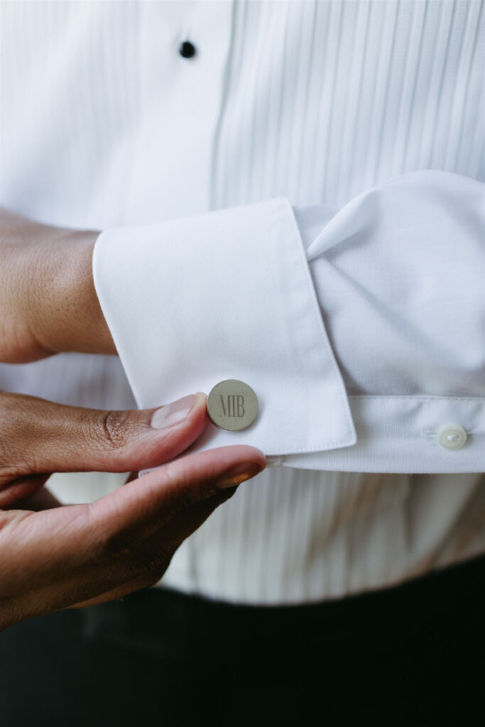 Gorgeous and Ethereal Wedding at Raspberry Plain Manor - Washington, DC ...